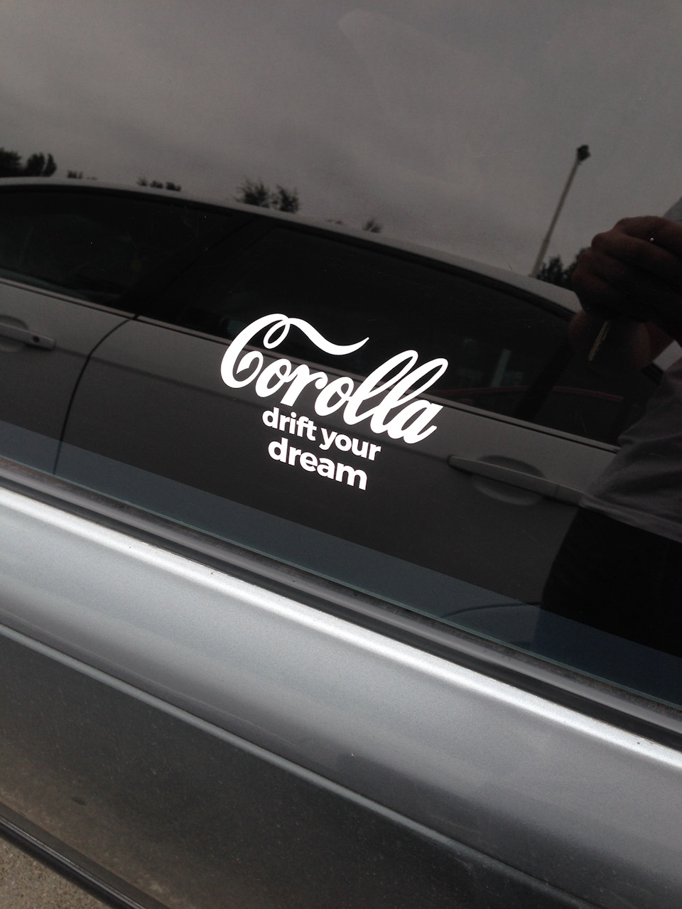 Наклейка на стекло "Corolla drift your dream" — DRIVE2