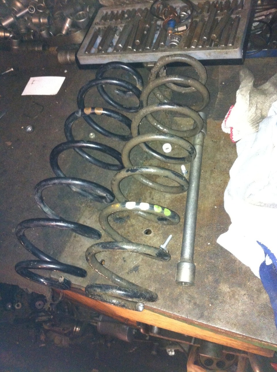 Пружины — Volkswagen Polo Sedan, 1,6 л, 2011 года | тюнинг | DRIVE2