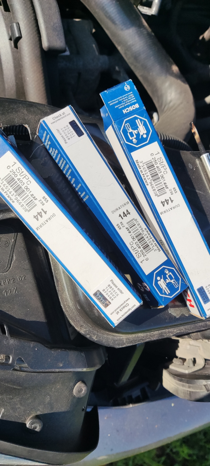 0250403001 Свеча накаливания BOSCH | Запчасти на DRIVE2