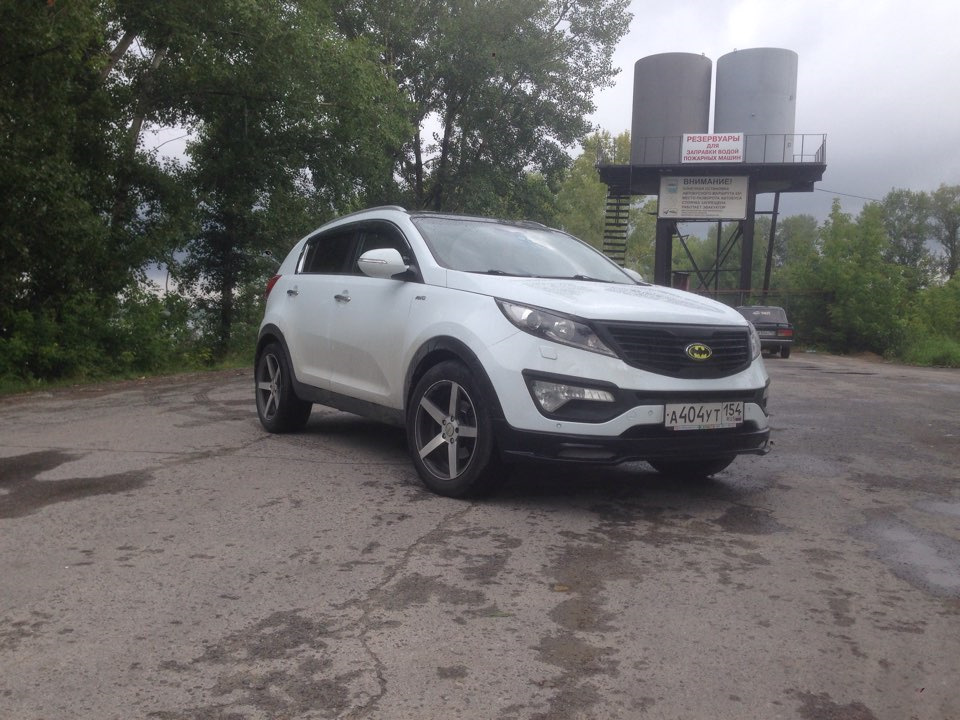 White knight — KIA Sportage (3G), 2 л, 2012 года | фотография | DRIVE2