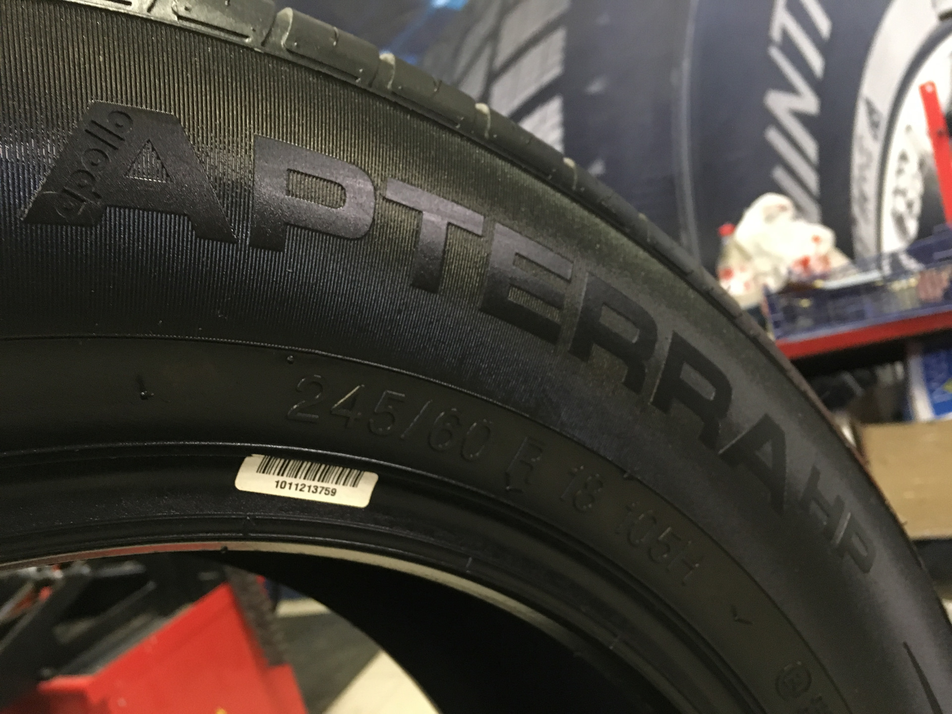 245/60R18 Apollo Apterra H/P — Vredestein-Russia на DRIVE2