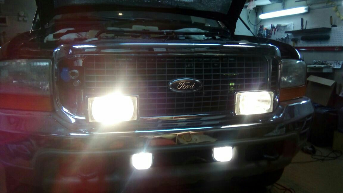 Когда весь мир переходит на LED… — Ford Excursion, 6,8 л, 2001 года ...