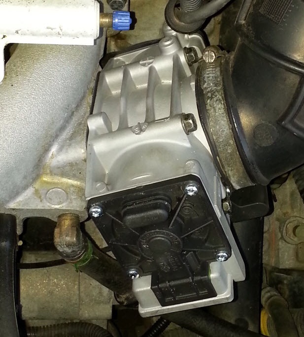 Установлена новая дроссельная заслонка — Volvo S80 (1G), 2,4 л, 2001 ...