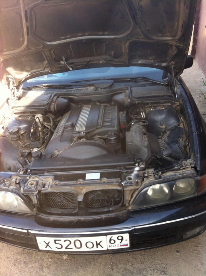 Не мог открыть капот — BMW 5 series (E39), 2 л, 1999 года | прикол | DRIVE2