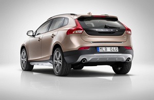 Тест-драйв GLA после месяца на V40 — Volvo V40 Cross Country, 2 л, 2013 ...
