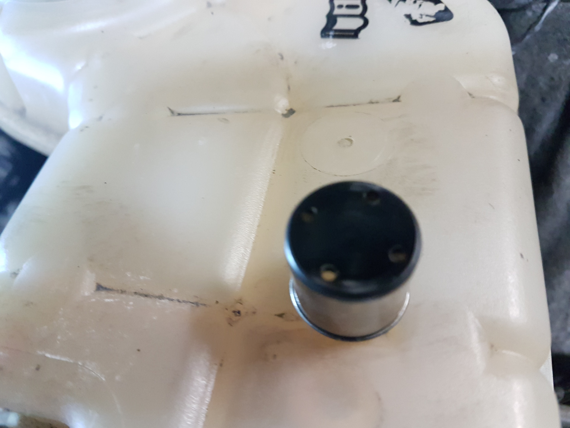 Вакуумник, толкатель, гидроусилитель — Audi A4 (B7), 2 л, 2006 года ...