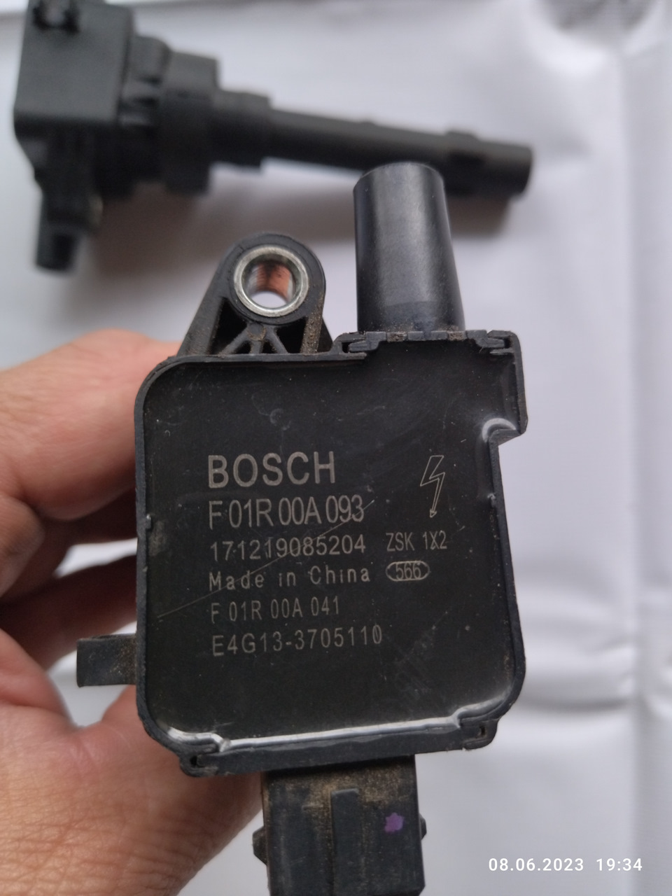 F01R00A093 Катушка зажигания BOSCH | Запчасти на DRIVE2