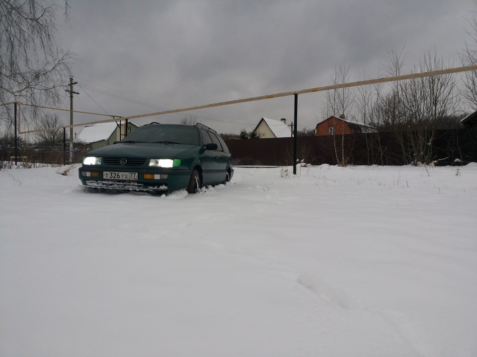 Съездили на дачу — Volkswagen Passat Variant B4 1 8 л 1996 года