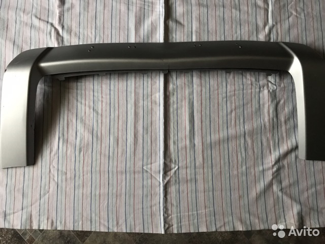 Губа переднего бампера "серебро" — Volvo XC90 (1G), 2,4 л, 2008 года ...