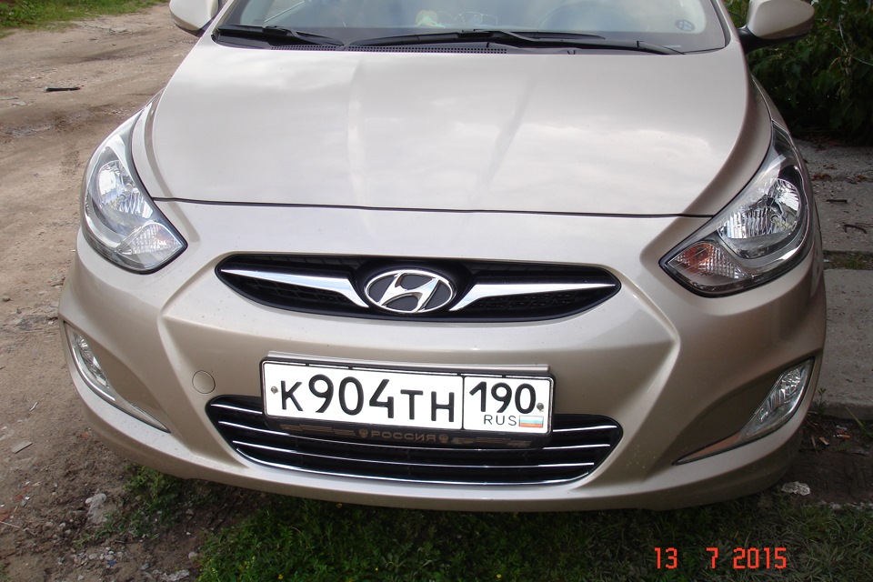 Добавка хрома на морду ) — Hyundai Solaris Hatchback, 1,6 л, 2012 года ...