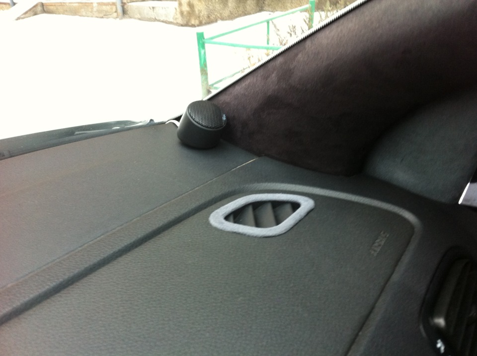 Накладки на верхние воздуховоды — Volkswagen Polo Sedan, 1,6 л, 2014 ...