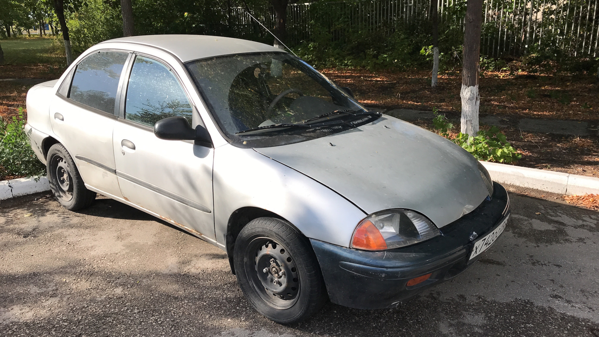 Chevrolet Metro 1.3 бензиновый 2000 | 1,3 LSi на DRIVE2