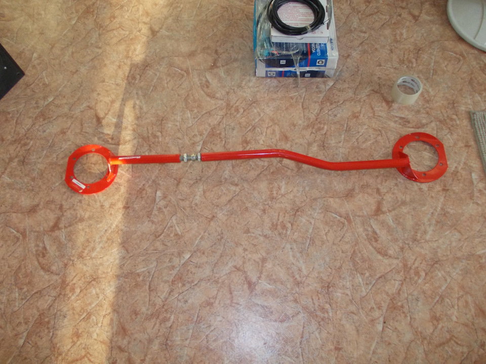 Передняя растяжка кузова — Lada Калина Хэтчбек (1G), 1,4 л, 2008 года ...