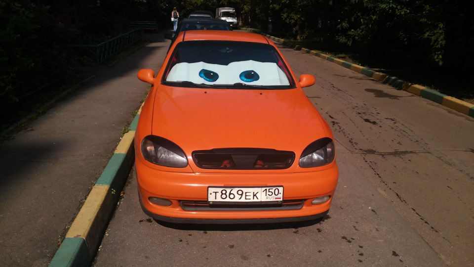 Экран на лобовое стекло. "Тачки" — Chevrolet Lanos, 1,5 л, 2007 года ...