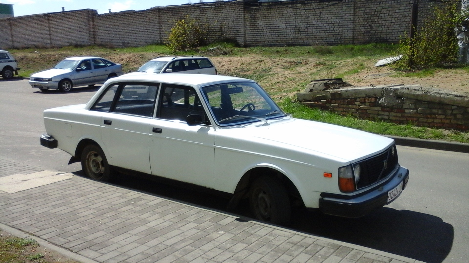 Volvo 244 2.0 бензиновый 1978 | L на DRIVE2