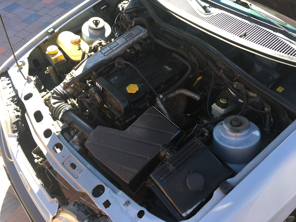 Подкапотка готова;). — Ford Sierra, 2 л, 1990 года | аксессуары | DRIVE2