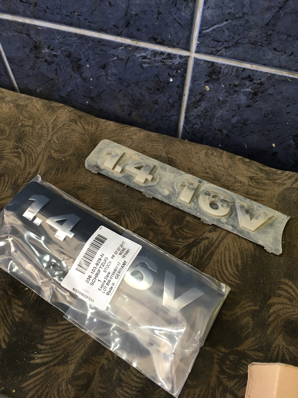 036103929N Надпись 1.4 16V VAG | Запчасти на DRIVE2