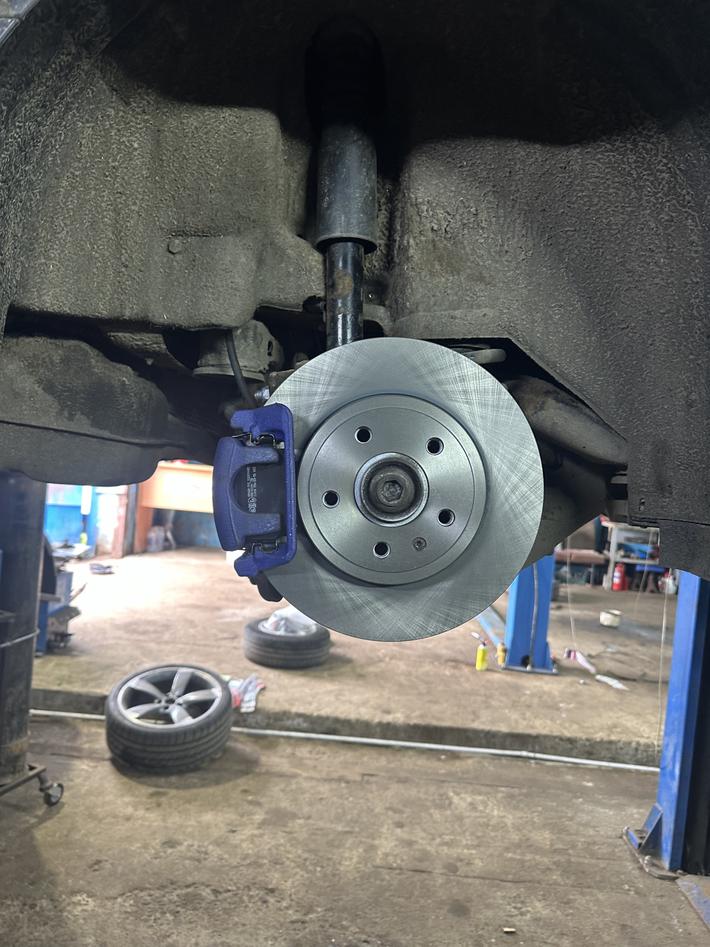 Восстановление суппортов — Audi A4 (B7), 2 л, 2007 года | визит на ...