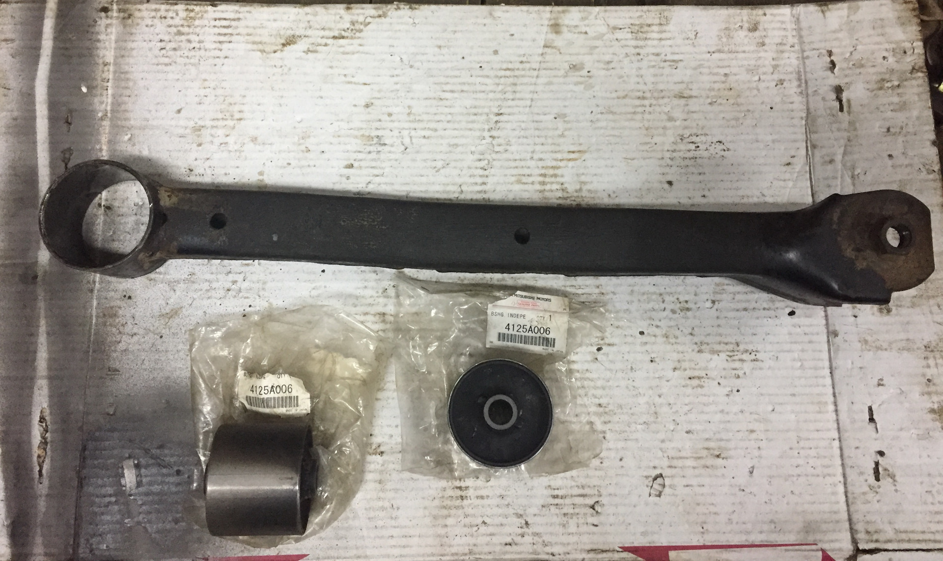 Замена сайленблоков задней подвески — Mitsubishi Pajero (3G), 3,5 л ...