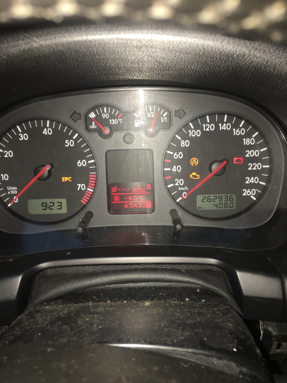 1304677 Крышка расширительного бачка / Astra-H, Corsa-D, Signum, Vectra ...