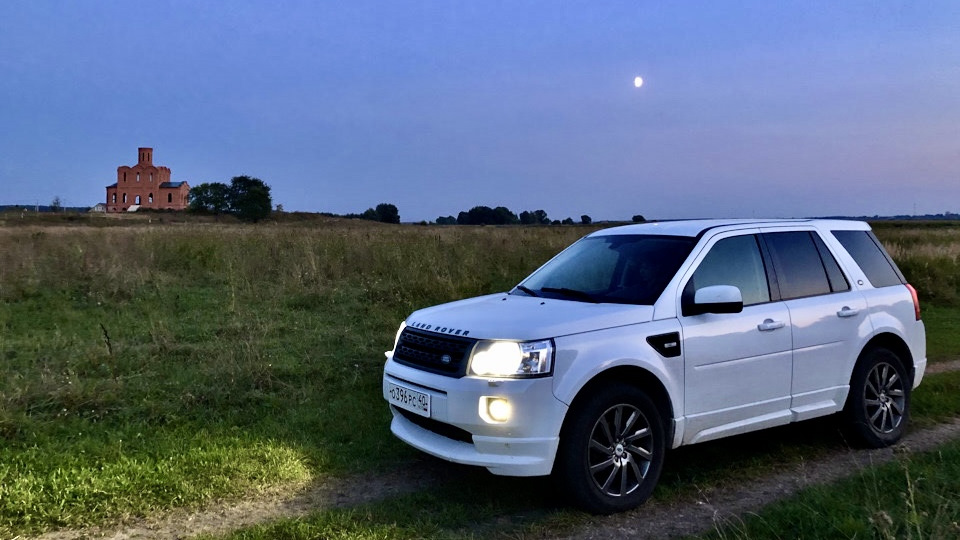 Land Rover Freelander 2 (L359) 2.2 дизельный 2011 | 2 White Dynamic ...