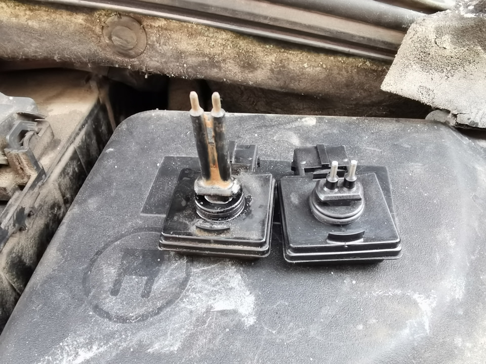 1306J0 Датчик уровня охлаждающей жидкости Peugeot Citroen | Запчасти на ...