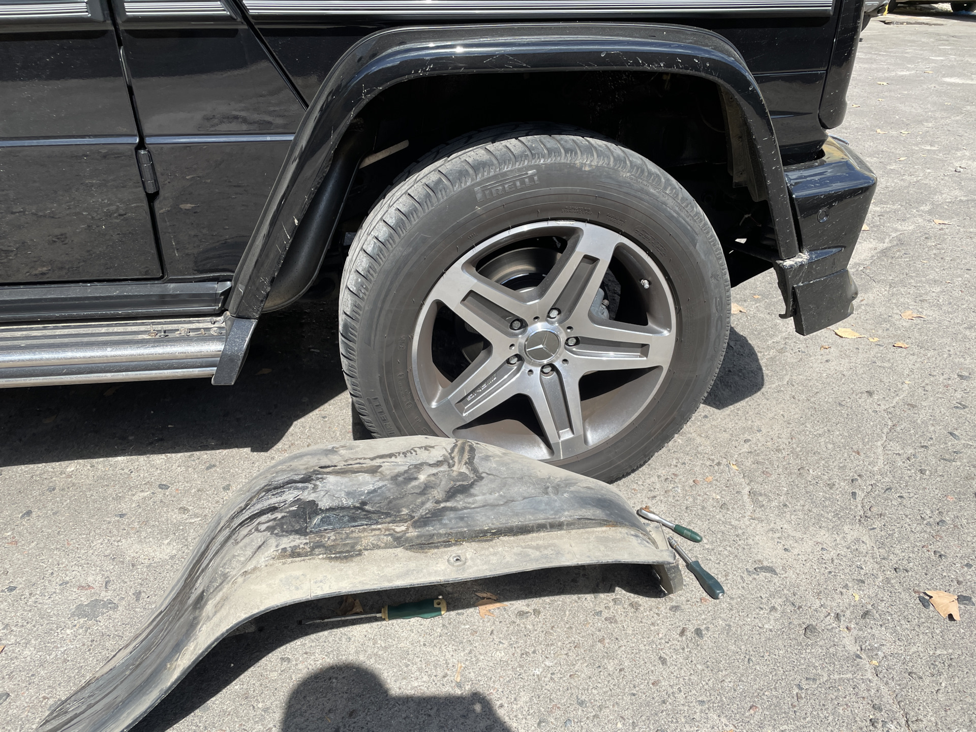 Замена передних поворотников! — Mercedes-Benz G-Class (W463 1G), 3 л ...