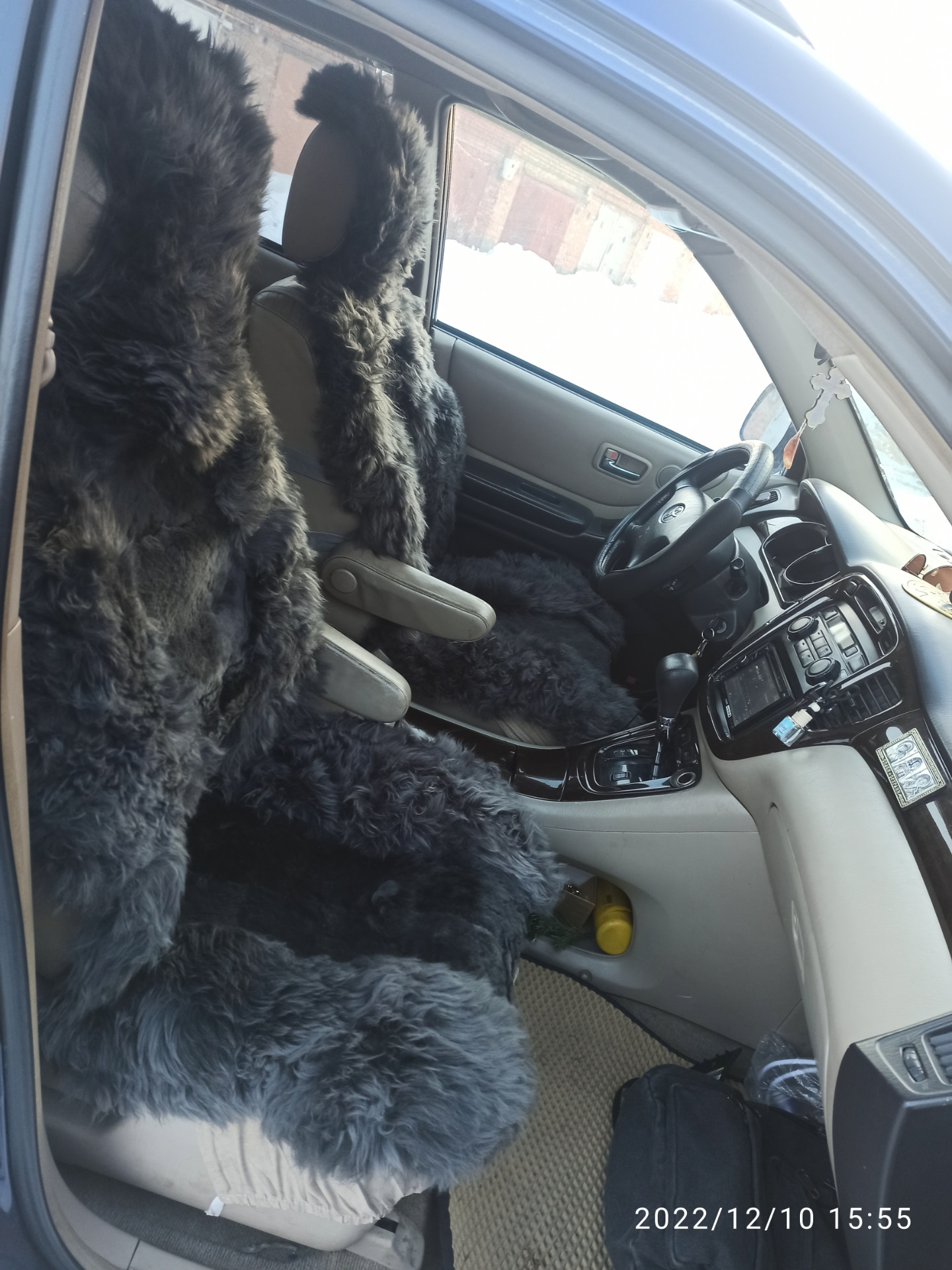 Зимние чехлы из овчины. — Toyota Highlander (XU20), 3 л, 2002 года ...