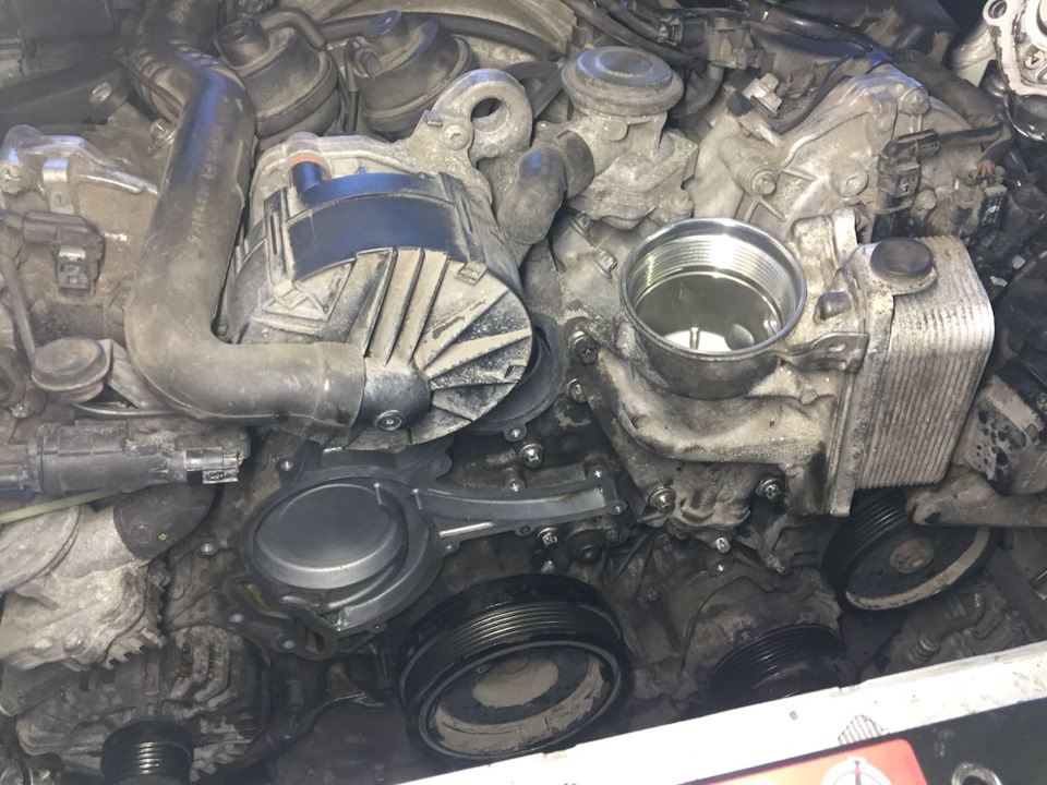 Течь антифриза, замена прокладок, апдейт ПО акпп и мотора, замена помпы ...