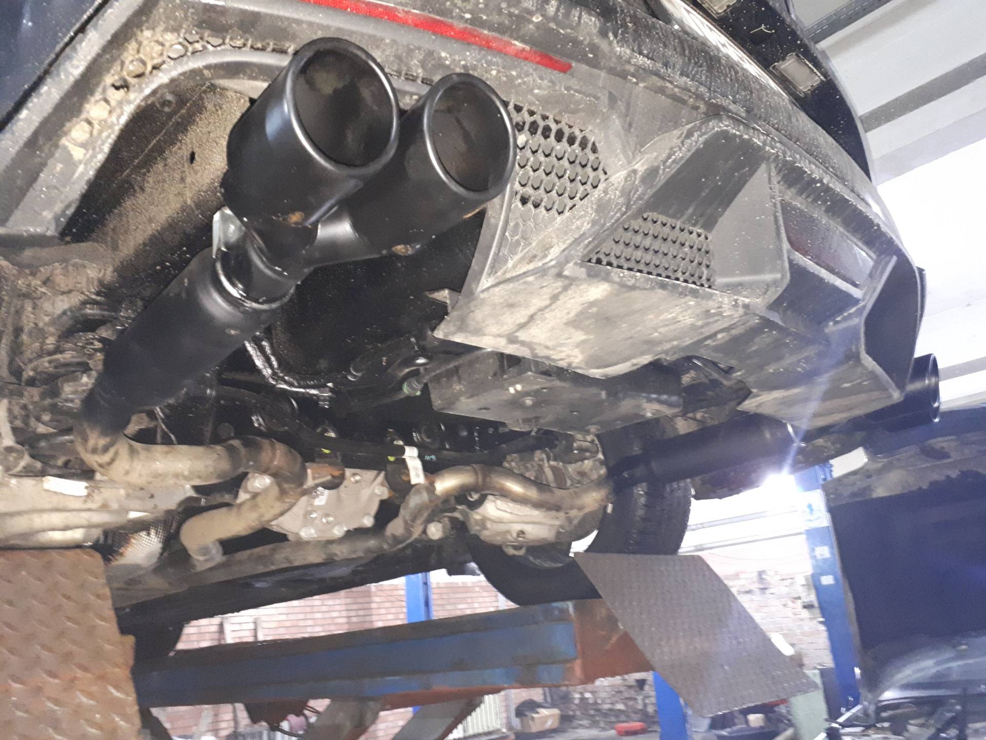 old school — выхлоп glasspack — Ford Mustang (6G), 2,3 л, 2019 года ...