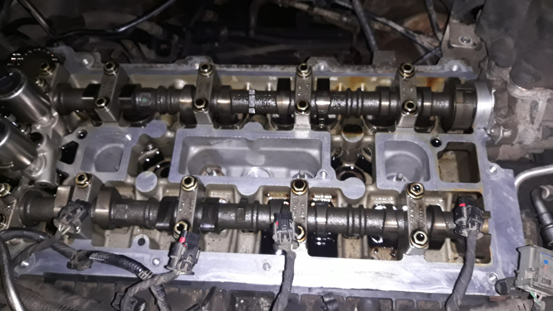 Замена прокладок клапанной крышки и клапанов vct — Ford Mondeo IV, 2 л ...