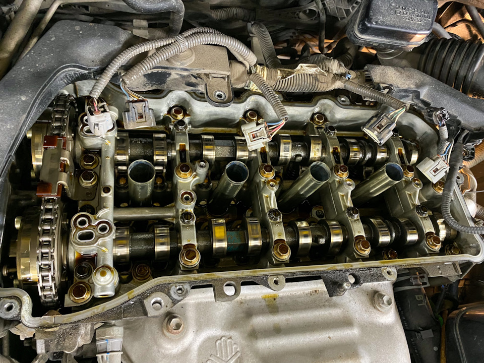 Valve cover — Toyota Camry (XV50), 2,5 л, 2012 года | визит на сервис ...
