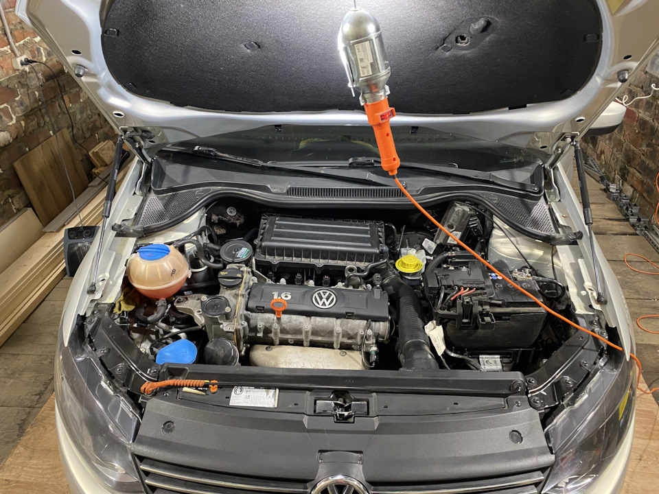 Топливный насос, свечи — Volkswagen Polo Sedan, 1,6 л, 2013 года ...