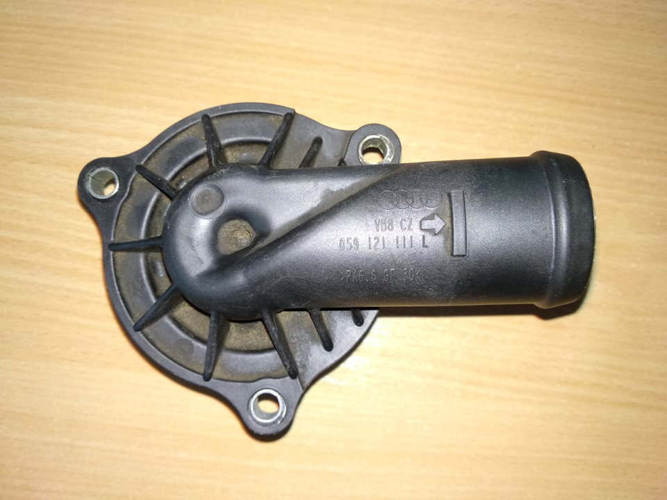 059121111L Термостат системы жидкостного охлаждения VAG | Запчасти на ...