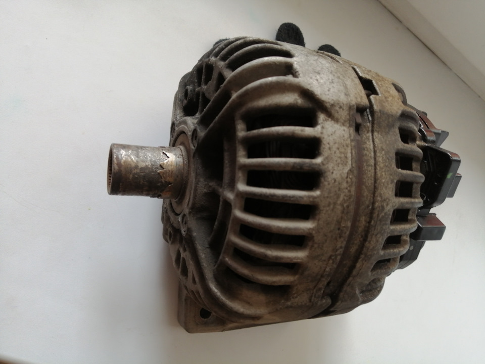 Замена генератора, ремня, роликов — Volvo XC90 (1G), 2,5 л, 2004 года ...