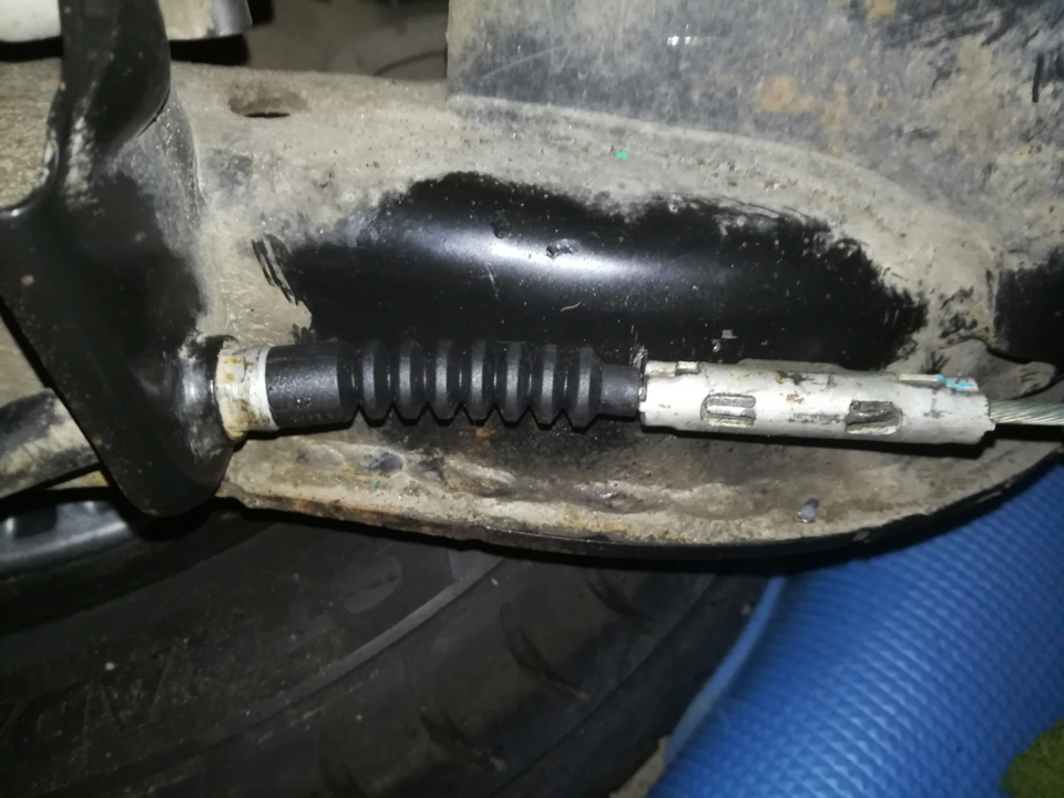 Модернизация трос стояночного тормоза — Chevrolet Cobalt (2G), 1,5 л ...
