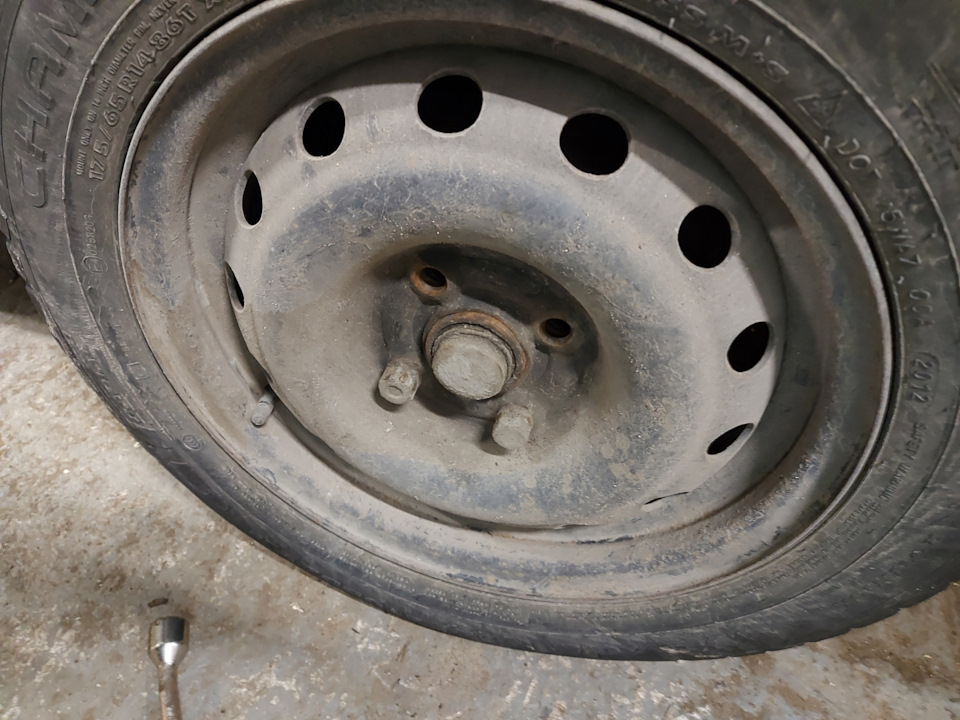 Шпильки в ступицу — Daewoo Nexia (N150), 1,5 л, 2008 года | поломка ...