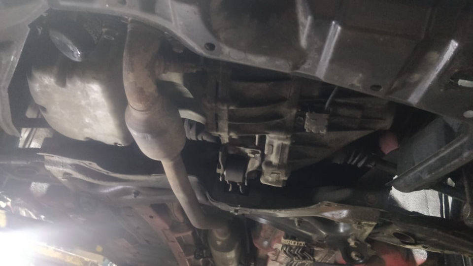 Сцепление на роботе, часть 2. — Toyota Yaris (p2), 1,3 л, 2008 года ...