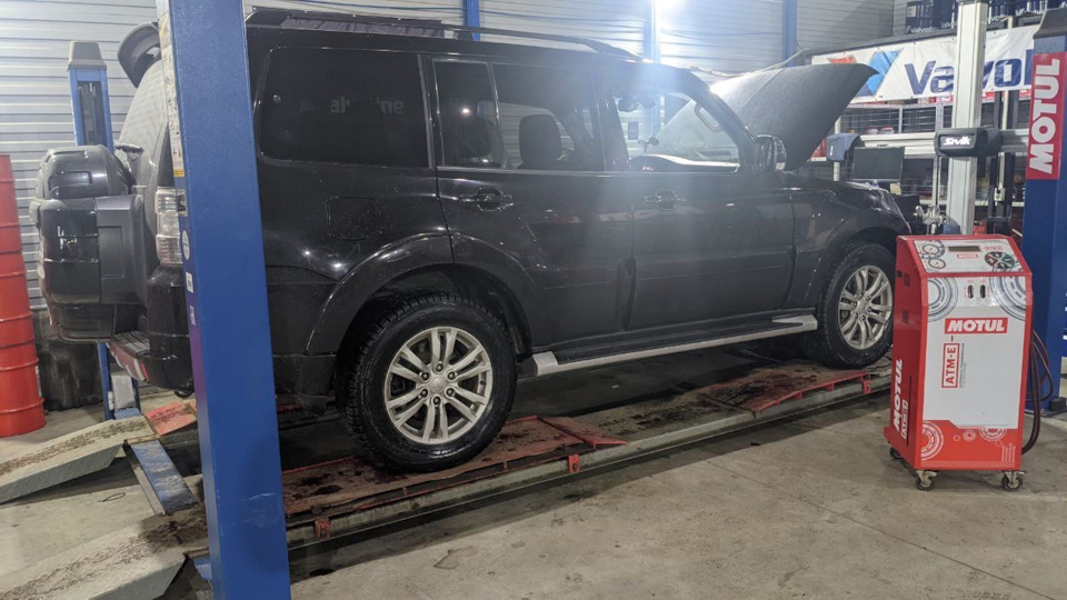 Замена масла в АКПП Mitsubishi Pajero 4 Aisin V5AWF в СПб — Motul Team ...