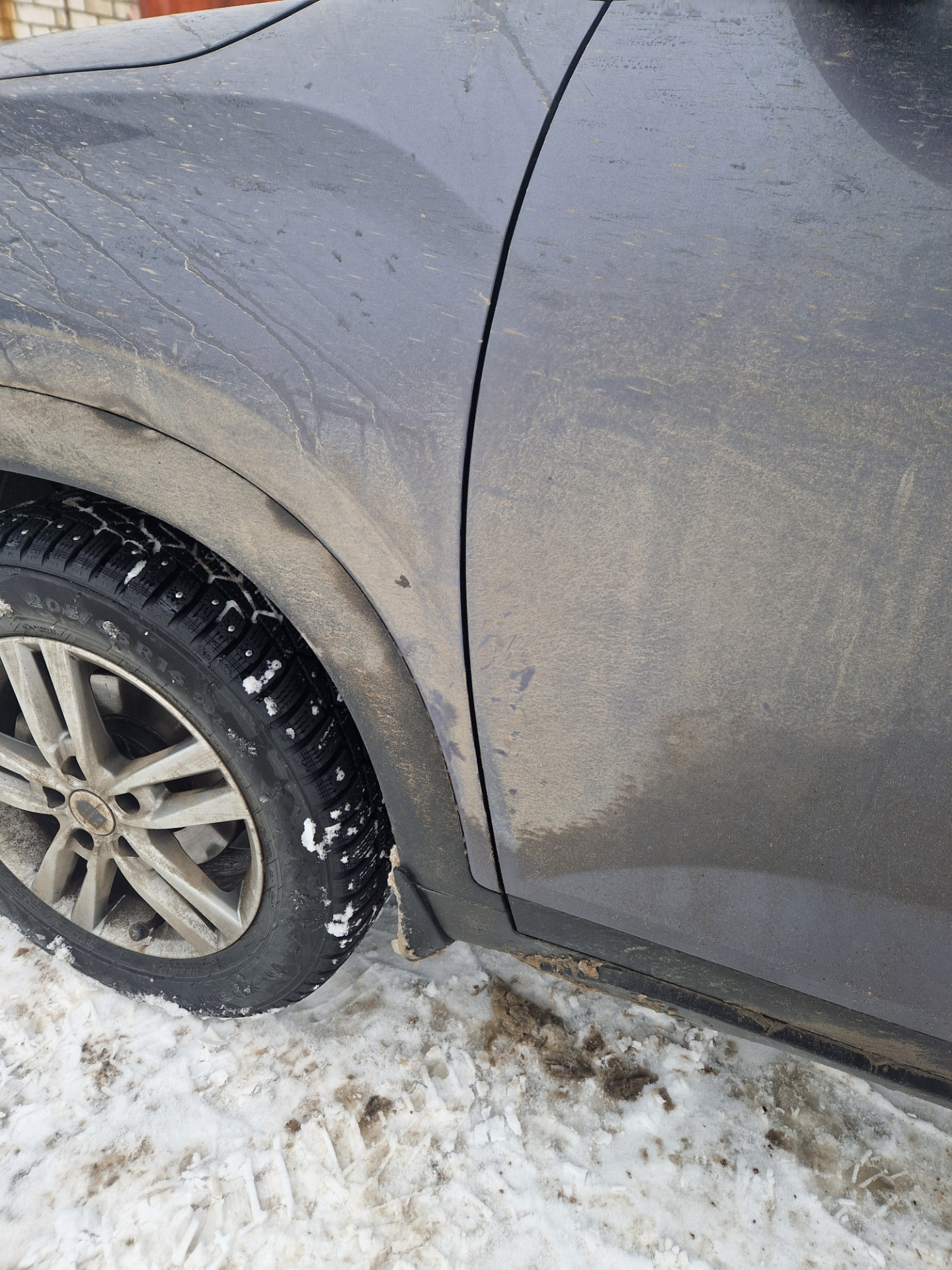 Защитная накладка в передних крыльях. — DRIVE2