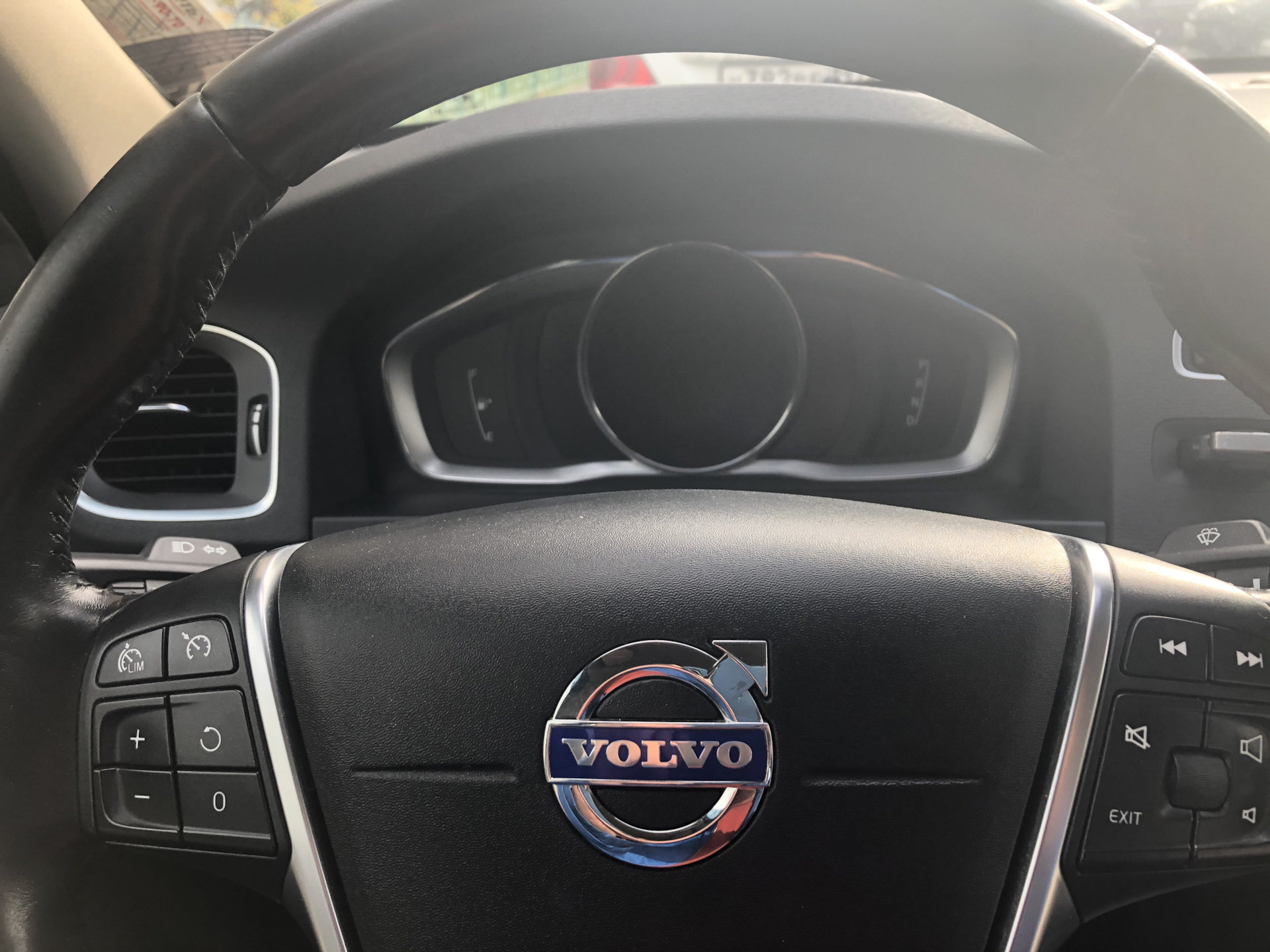 TFT+IHU — Volvo S60 (2G), 1,6 л, 2011 года | электроника | DRIVE2