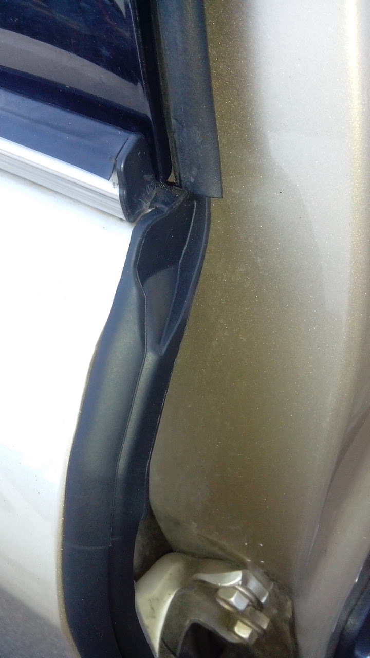 Немного добавил Лехе премиальности. — Lexus IS II, 2,5 л, 2006 года ...