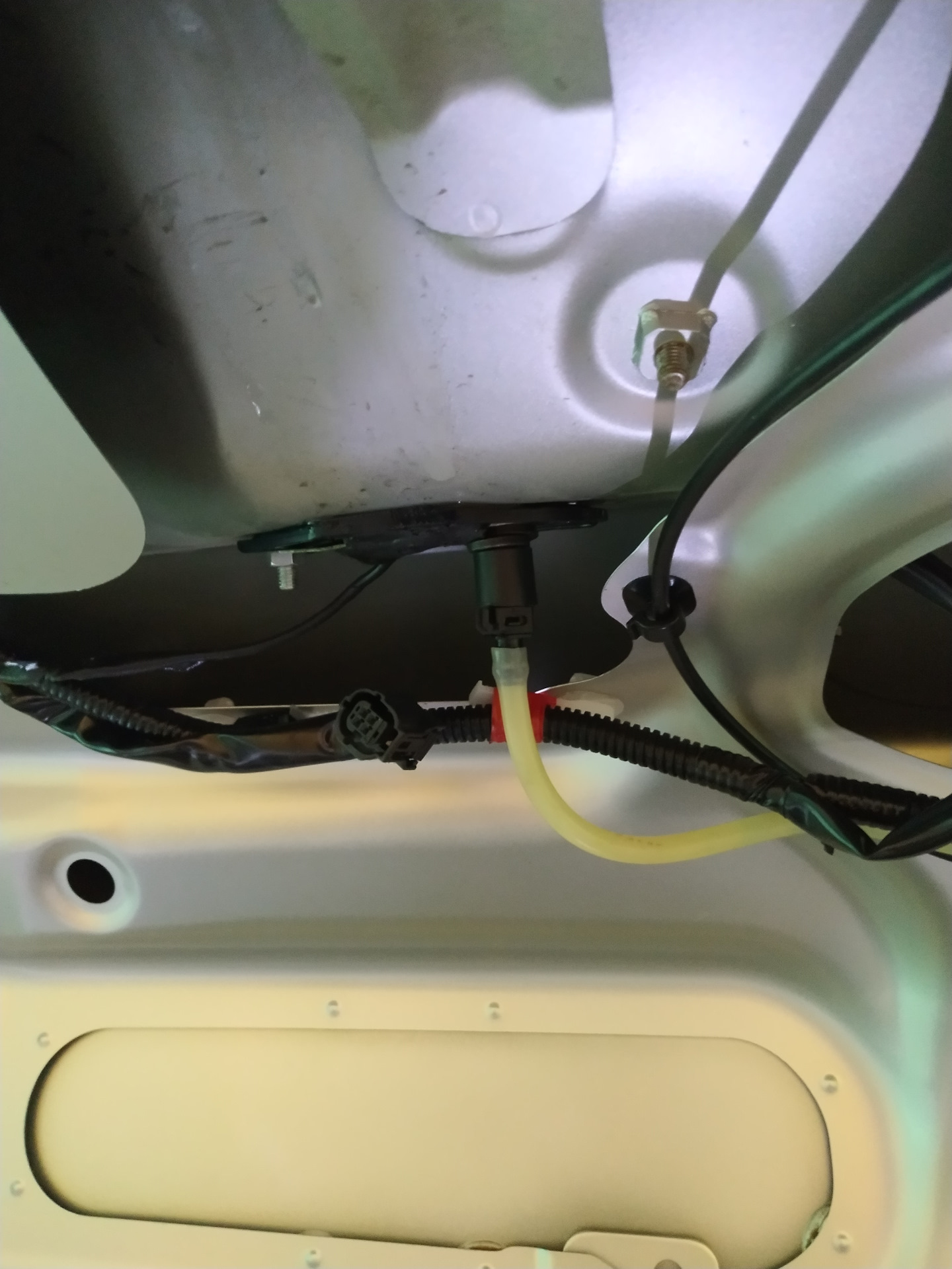 Омыватель камеры заднего хода — Toyota Allion (T260), 1,8 л, 2008 года ...