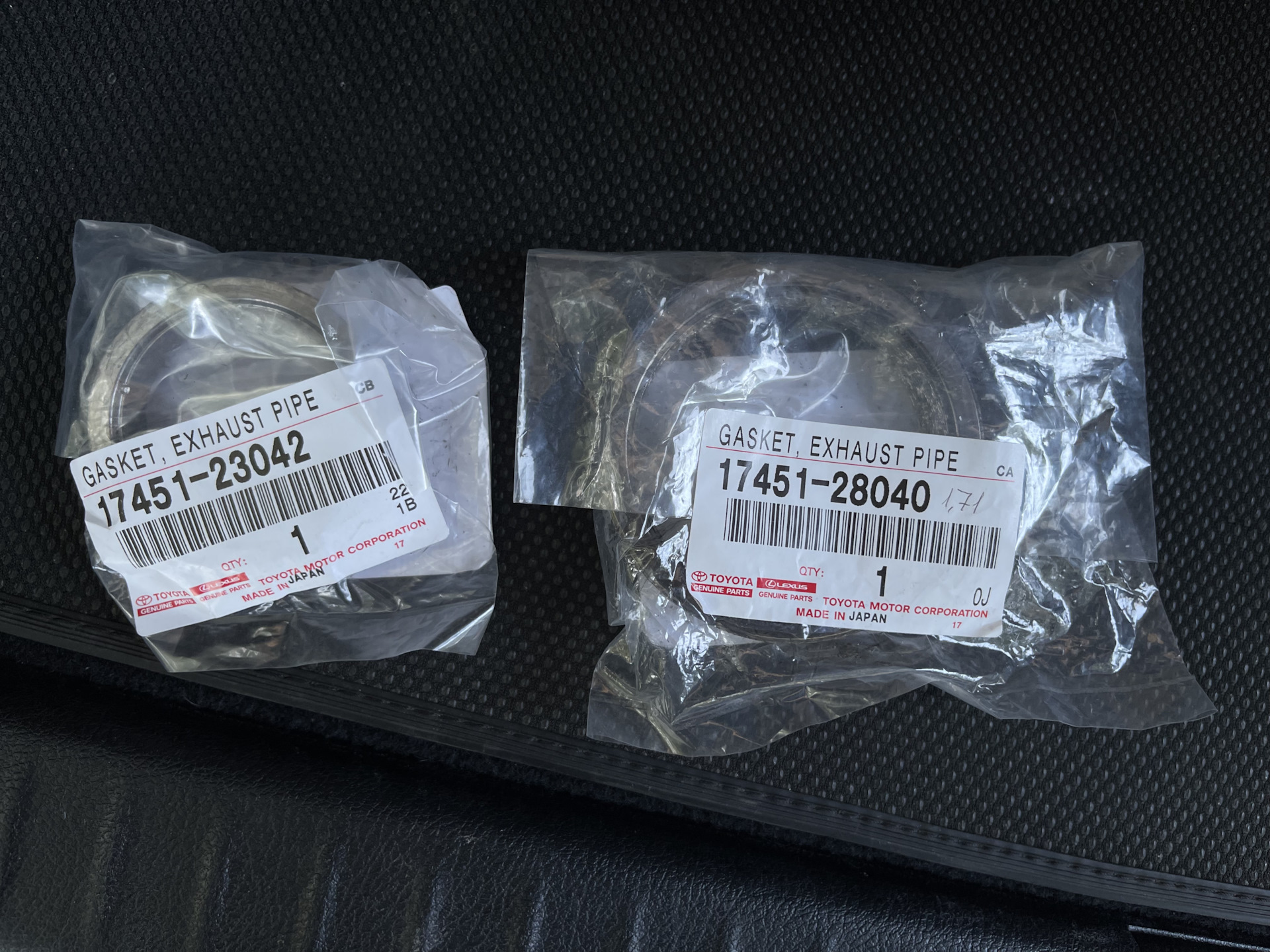 Замена прокладок глушителя — Lexus CT 200h, 1,8 л, 2014 года | поломка ...