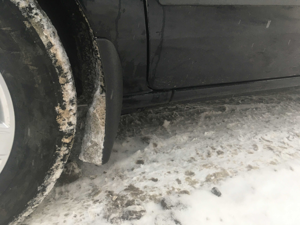 Установка передних брызговиков (под оригинал) — Ford Fusion, 1,4 л ...