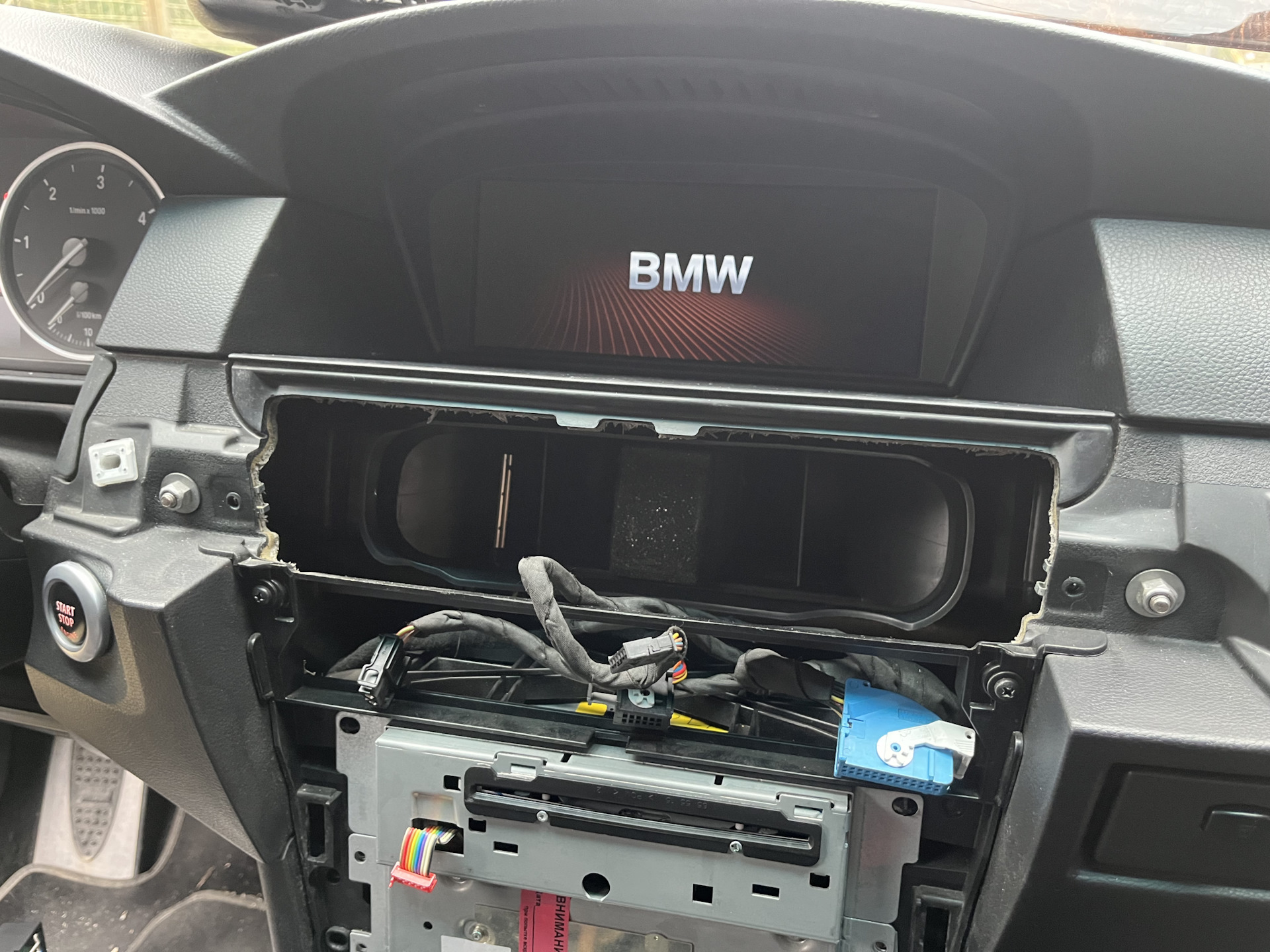 С Новым годом, малая😂 — BMW 5 series Touring (E61), 3 л, 2008 года ...