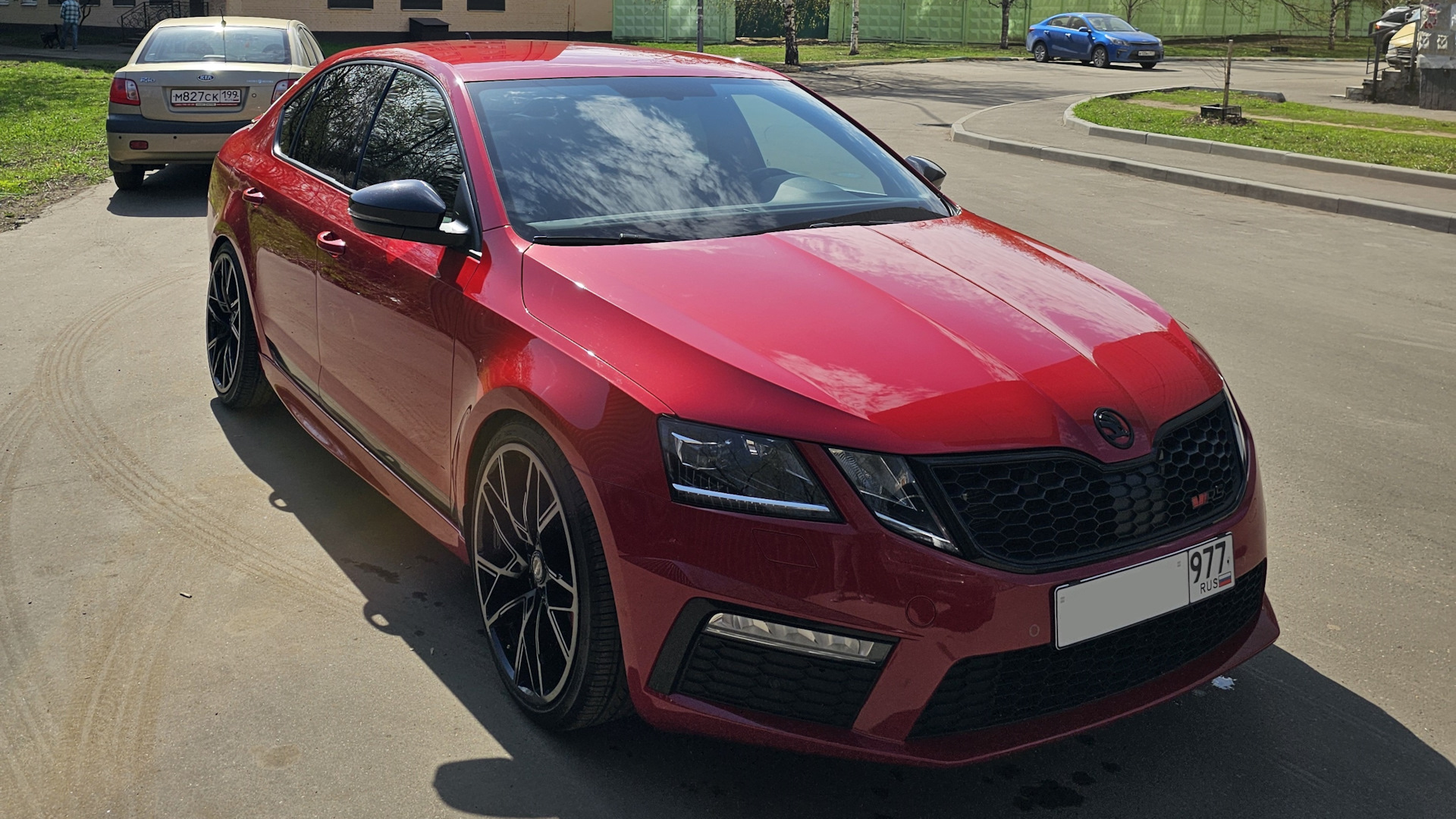 Skoda Octavia RS A7 Mk3 2.0 бензиновый 2019 | 245 Corrida Red на DRIVE2