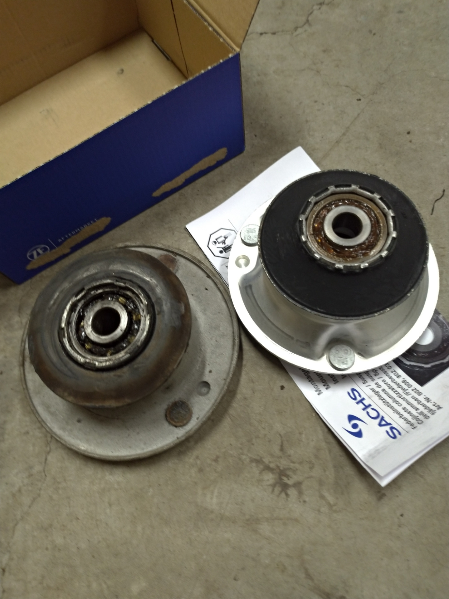 Замена просевшех, скрипучех опорных сайлент блоков амортизатора. BMW ...