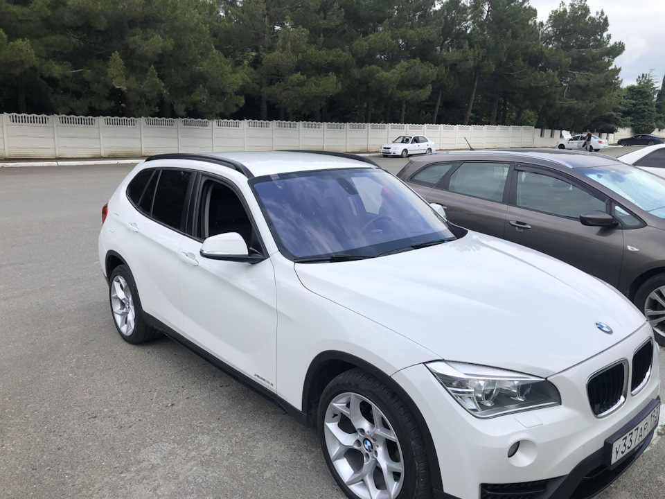 Замена лобового стекла — BMW X1 (E84), 2 л, 2014 года | визит на сервис ...