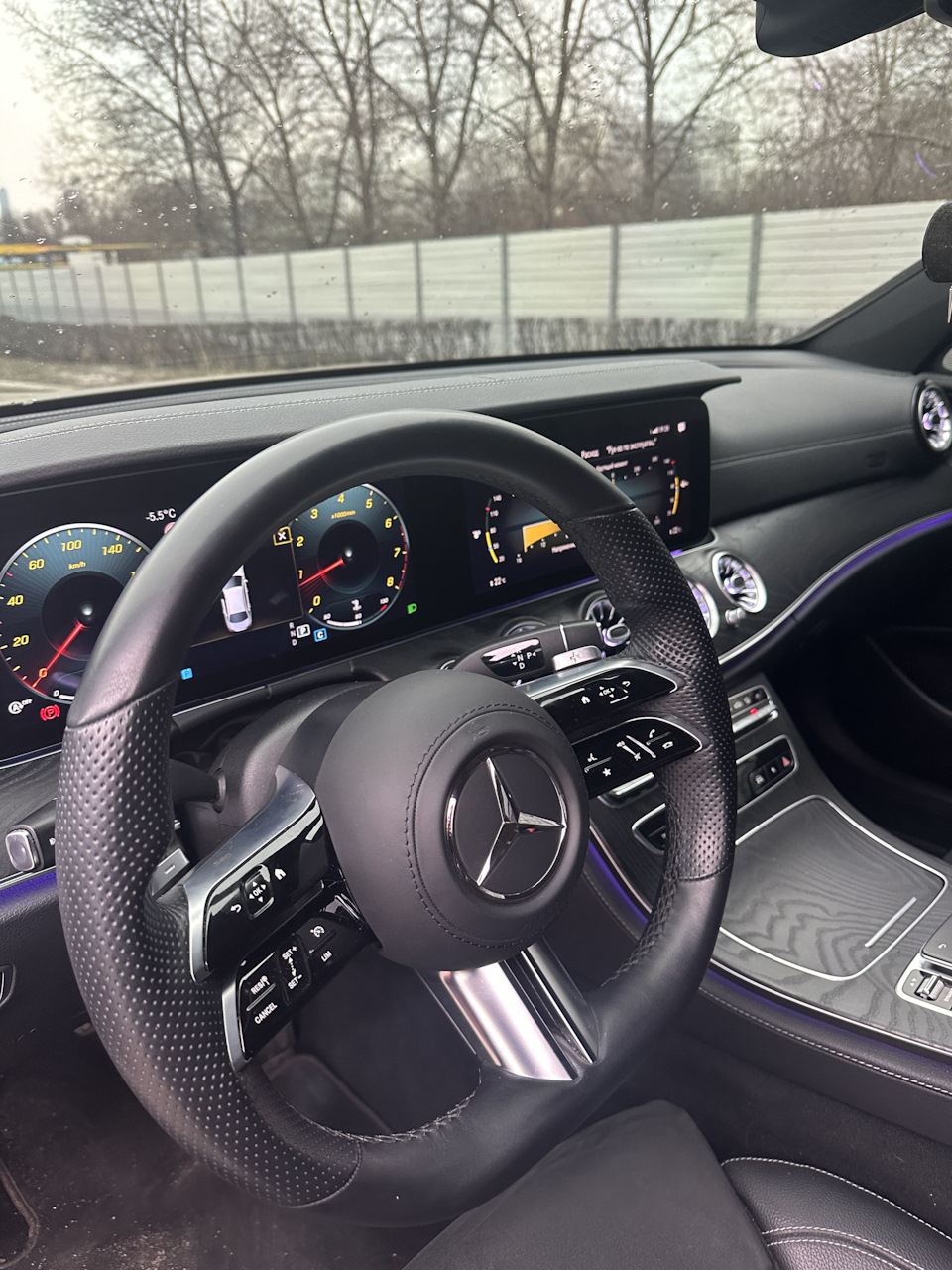 Кожи много не бывает! — Mercedes-Benz E-Class (W213), 2 л, 2021 года ...